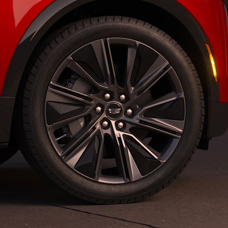 2025 Cadillac LYRIQ | Features | Cadillac Canada