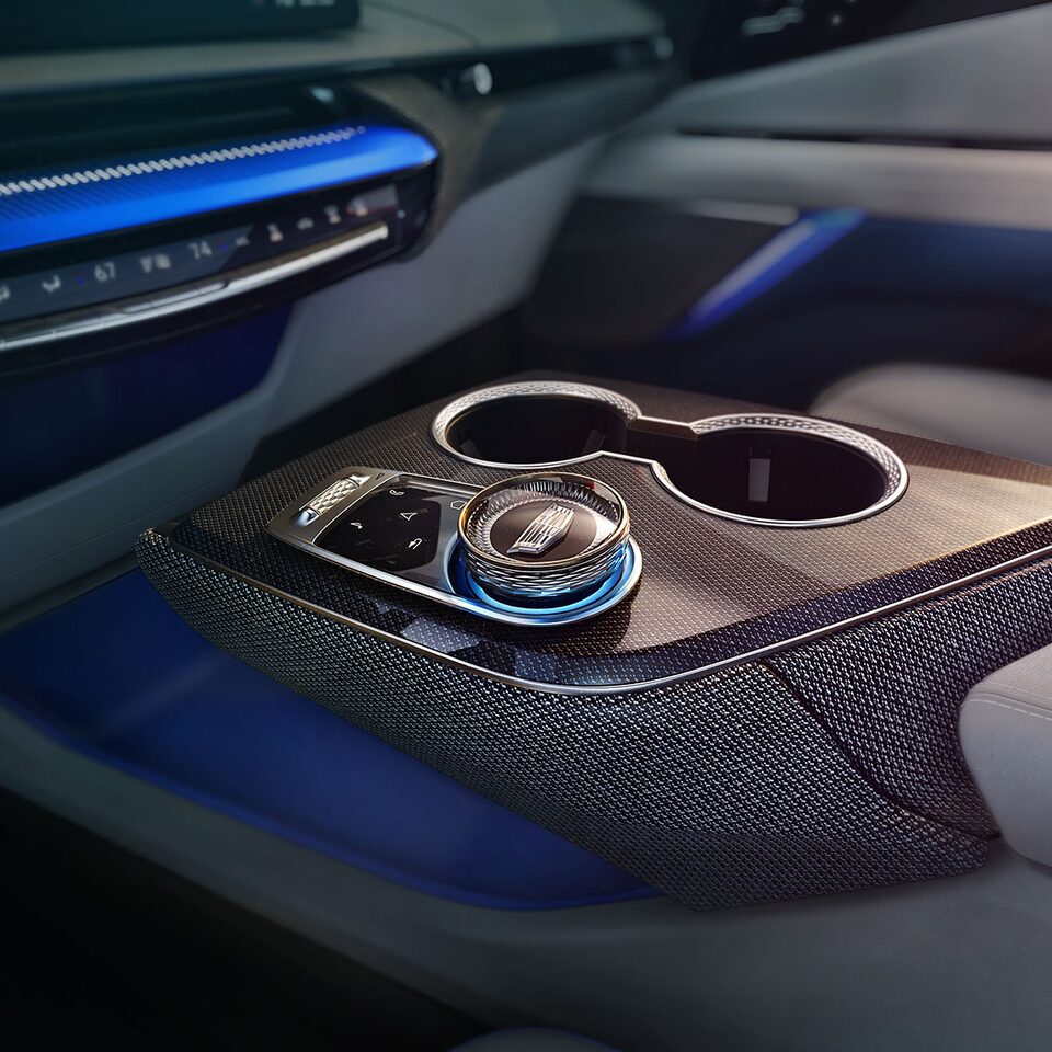 2025 Cadillac OPTIQ | Vehicle Gallery | Cadillac Canada