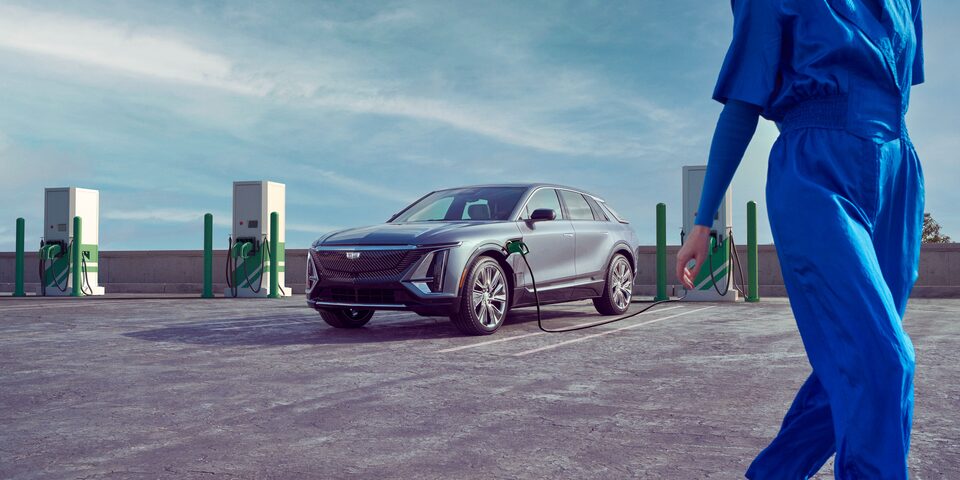EV Life: Zero-Emission, All-Electric Future | Cadillac Canada